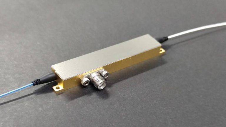 AOM vs EOM: A Comprehensive Comparison - SMART SCI&TECH